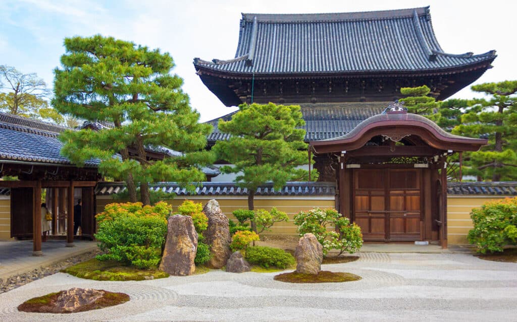 6 of The Best Temple Gardens to Visit in Kyoto, Japan