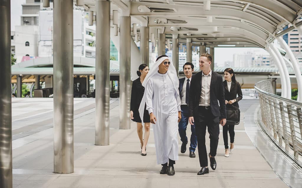 How to Get Around Dubai: Metro, Taxis, and Tips 2025